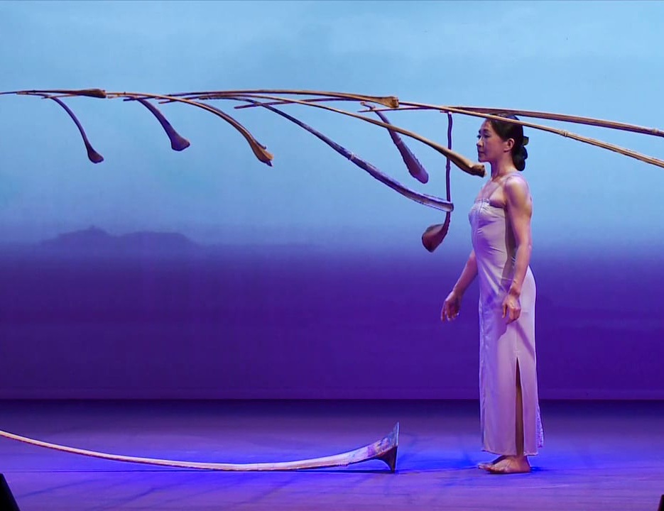 Sửng sốt trước tiết mục kể về “vẻ đẹp của sự cân bằng” | Báo Dân trí