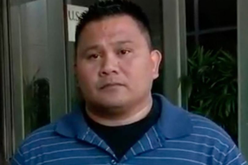 Cảnh sát Mỹ đối mặt 10 năm tù vì bắt người vô gia cư liếm nước tiểu ...