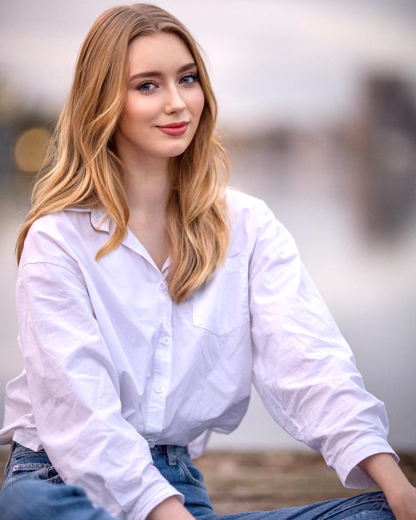 Cận cảnh gương mặt đẹp như thiên thần của tân Hoa hậu Quốc tế | Báo Dân trí