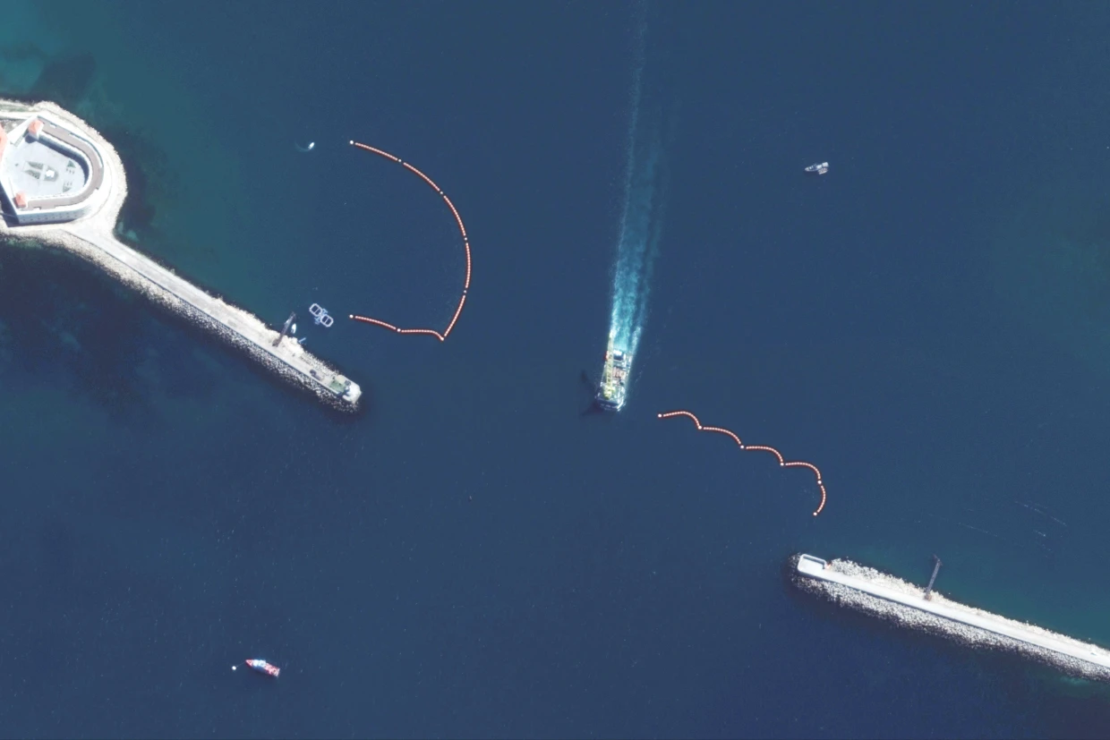 Russia deploys special weapons to protect the strategic military port ...