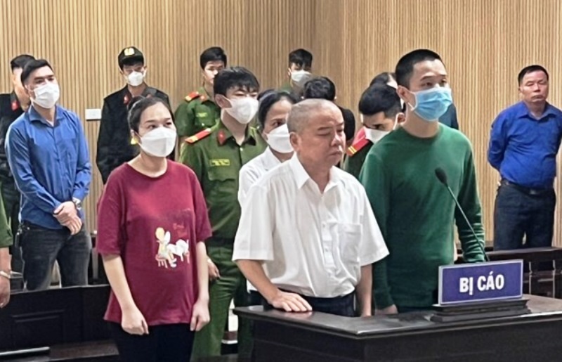 Nguyên Chủ tịch Công ty tang lễ Hoàng Long bị tuyên 5 năm tù - Vietnam.vn