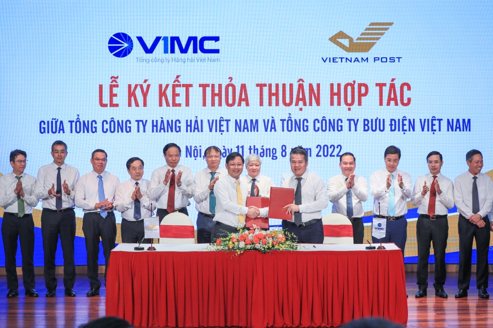 Chuyên trang Dân sinh - Ký thỏa thuận hợp tác giữa Vietnam Post với Vinatex và VIMC | Báo Dân trí