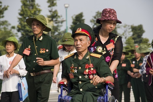 Chuyến hành hương cảm động và ý nghĩa của Trung tâm Điều dưỡng Duy Tiên | Chuyên trang Dân sinh
