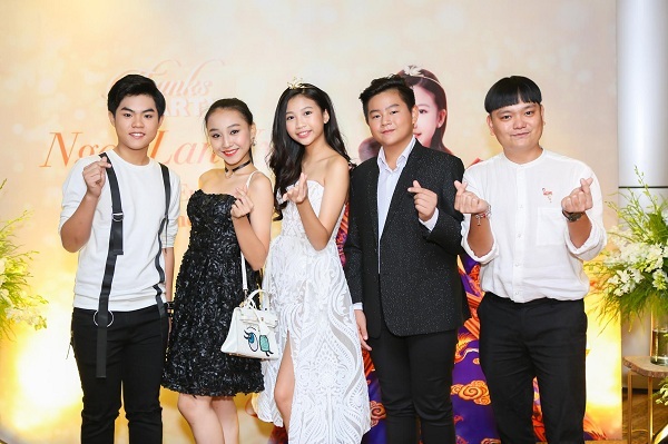 Dân Sinh - Hoa Hậu Nhí Ngọc Lan Vy được dàn sao Việt đến chúc mừng danh hiệu mới | Báo Dân trí