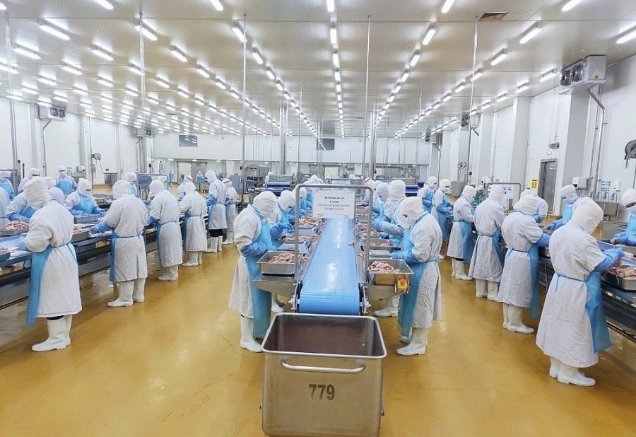 Vietnam exports first batch of processed chicken to Japan