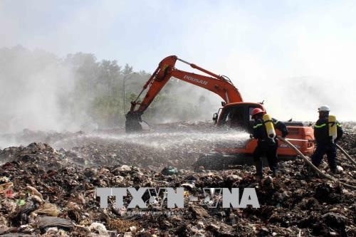 Dozens affected by landfill fire