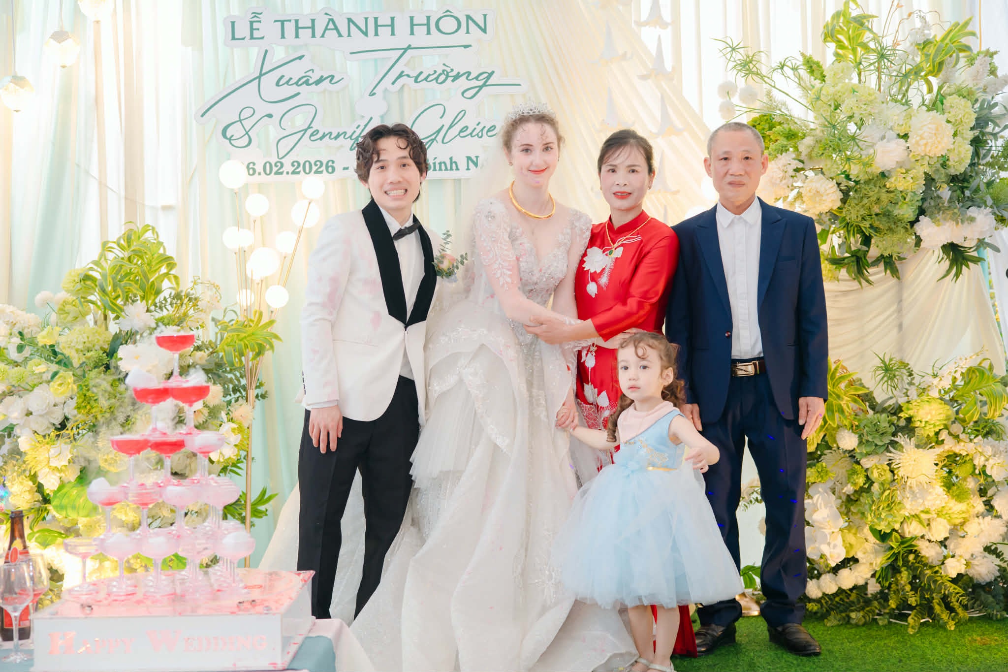 German bride falls in love with Vietnamese cuisine