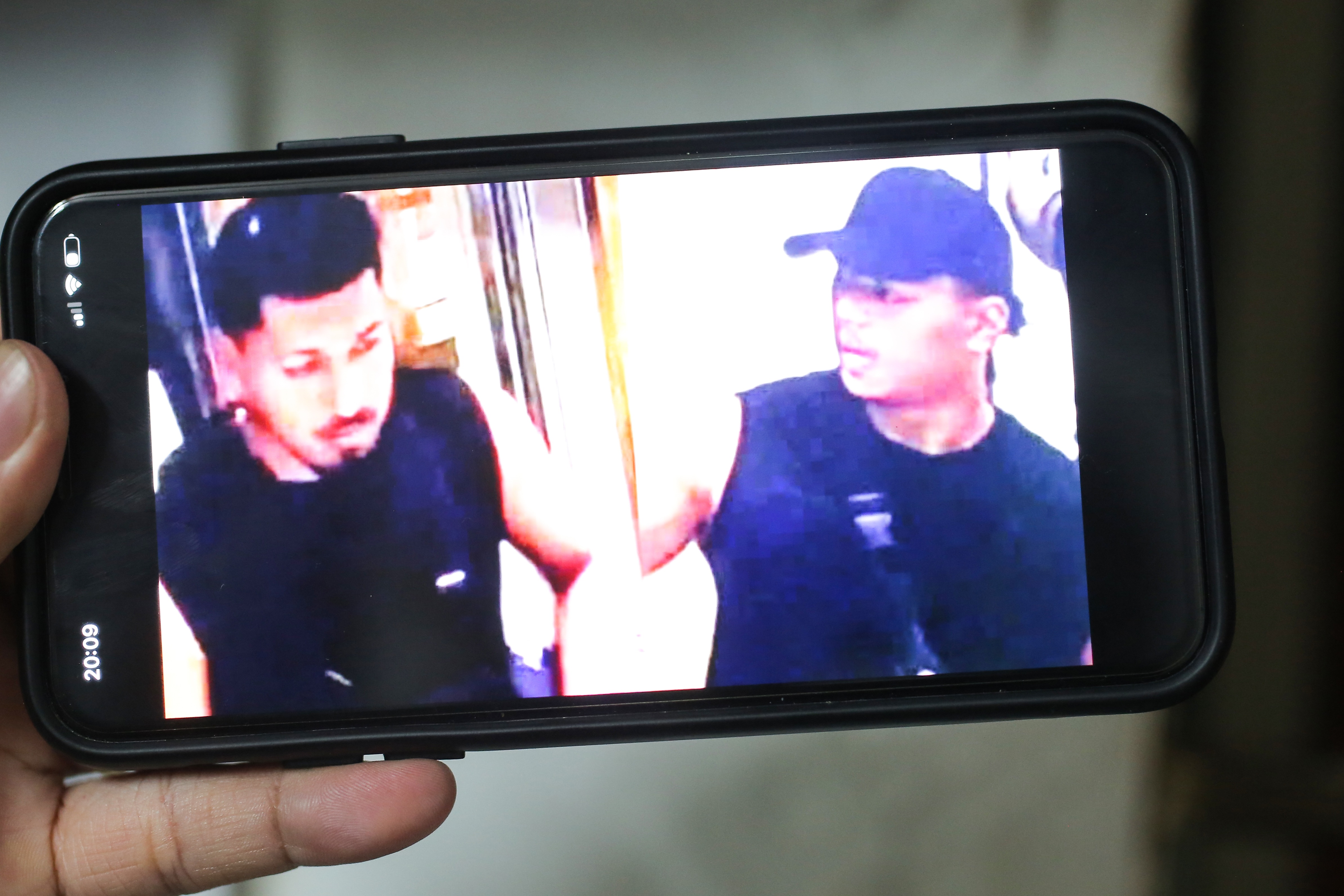 Vietnam police hunt two Australians over Ho Chi Minh City murder | DTiNews