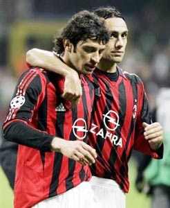 Lợi thế nghiêng về thành Milan | Báo Dân trí