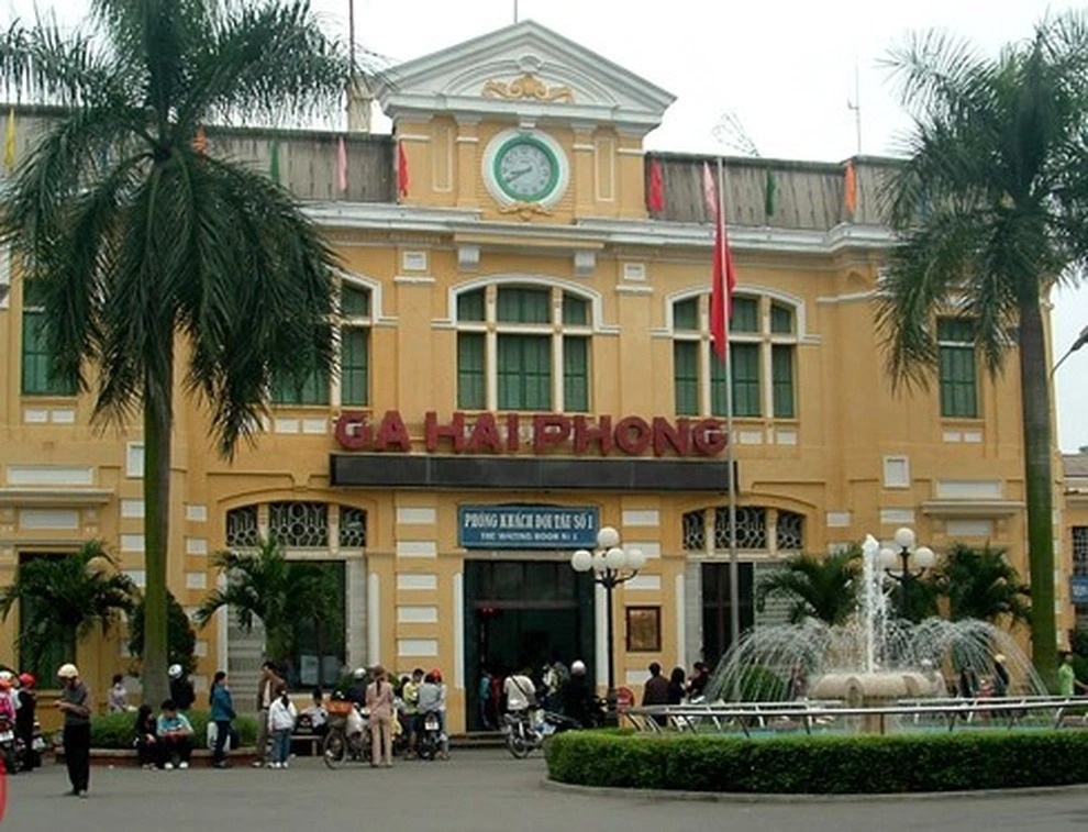 Hanoi-Hai Phong luxury train service to debut in May | DTiNews