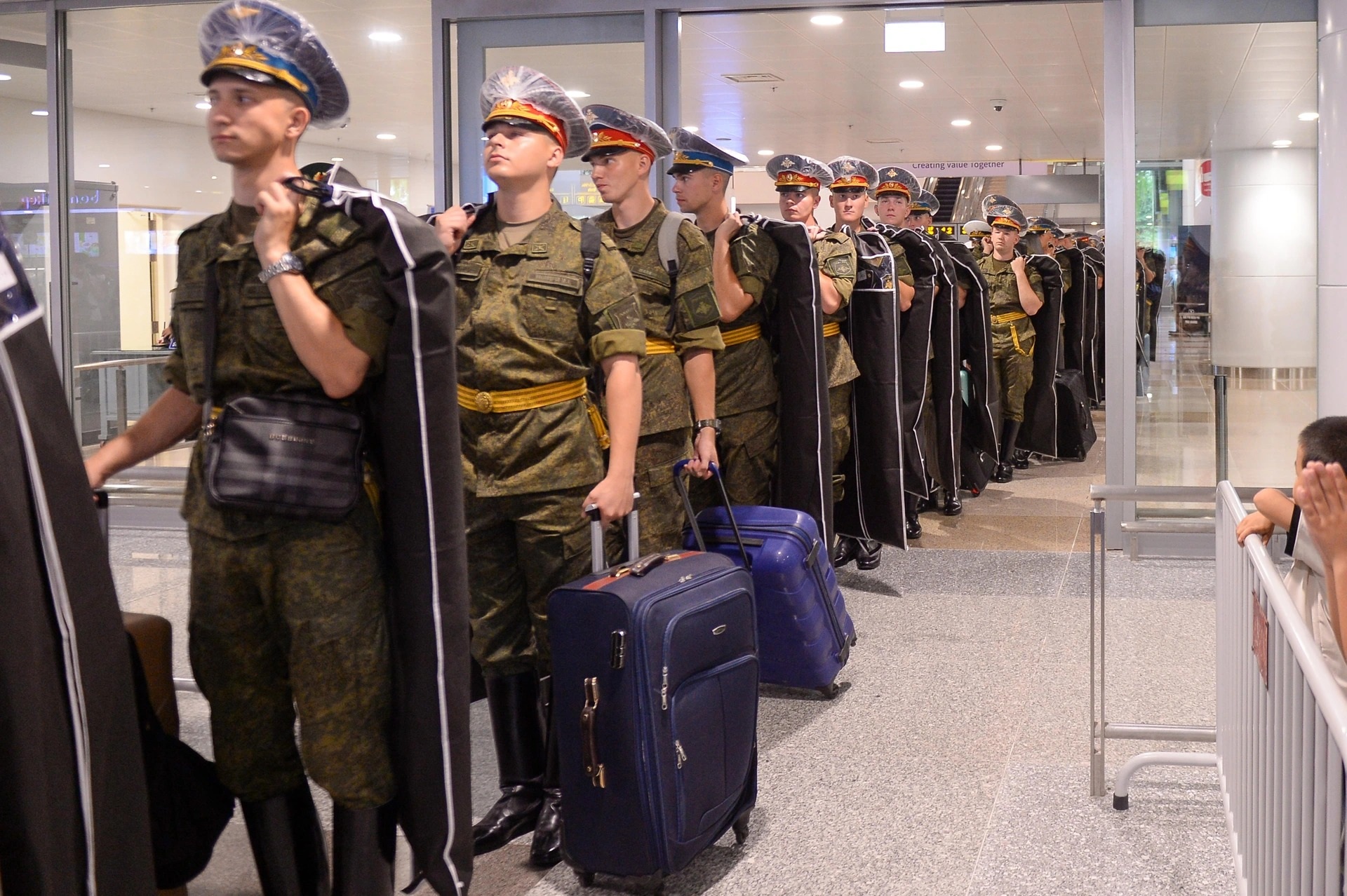 Russian military arrive in Hanoi for National Day parade