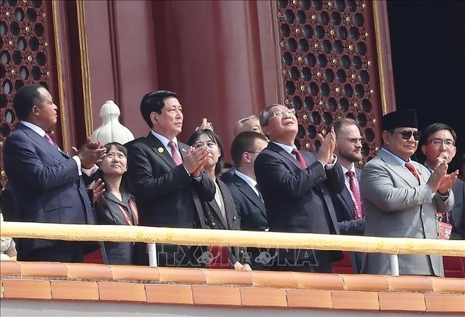 State President attends military parade marking victory over fascism