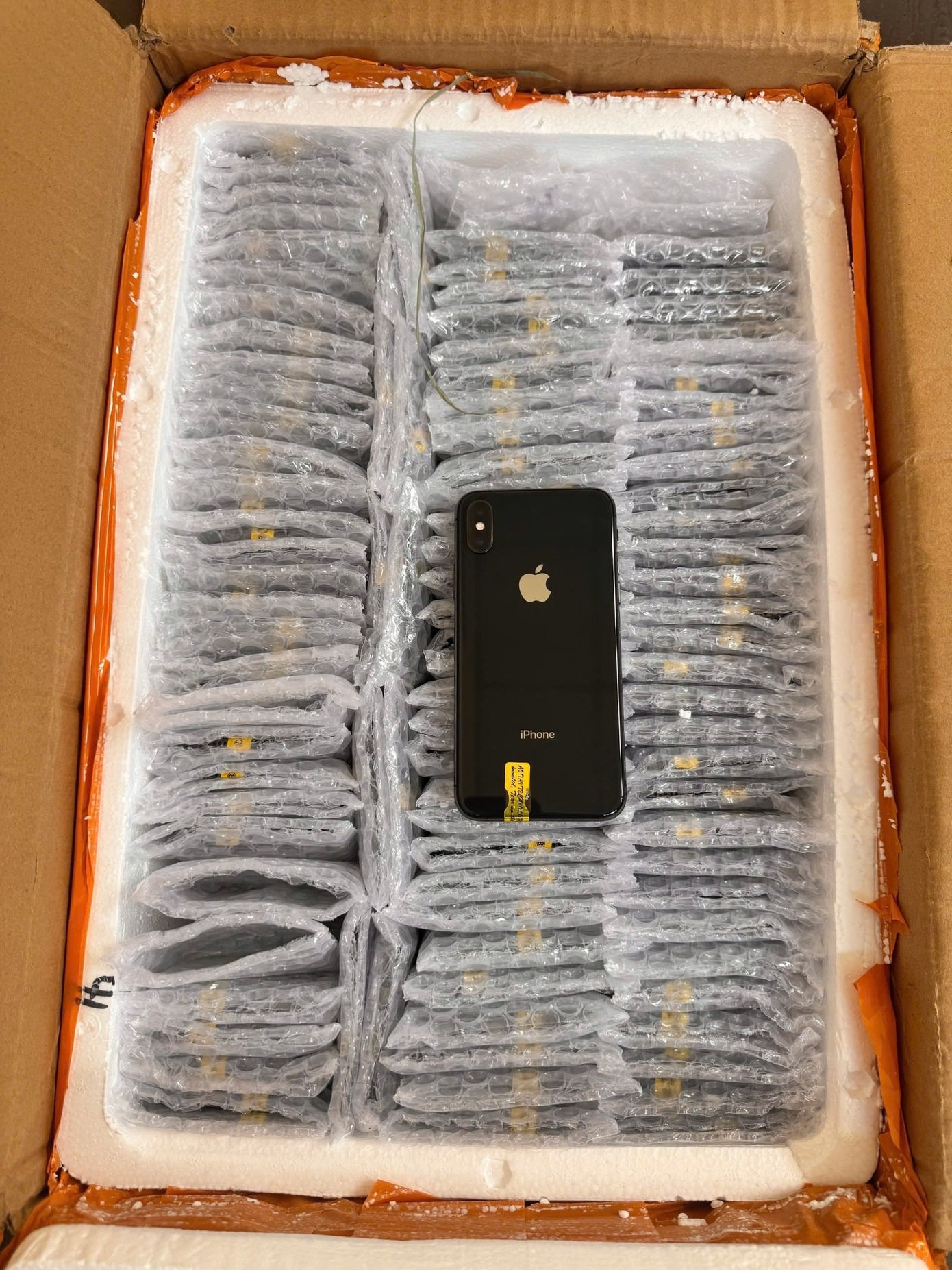 Nearly 5,000 smuggled iPhones and Oppo phones seized at Vietnam border ...