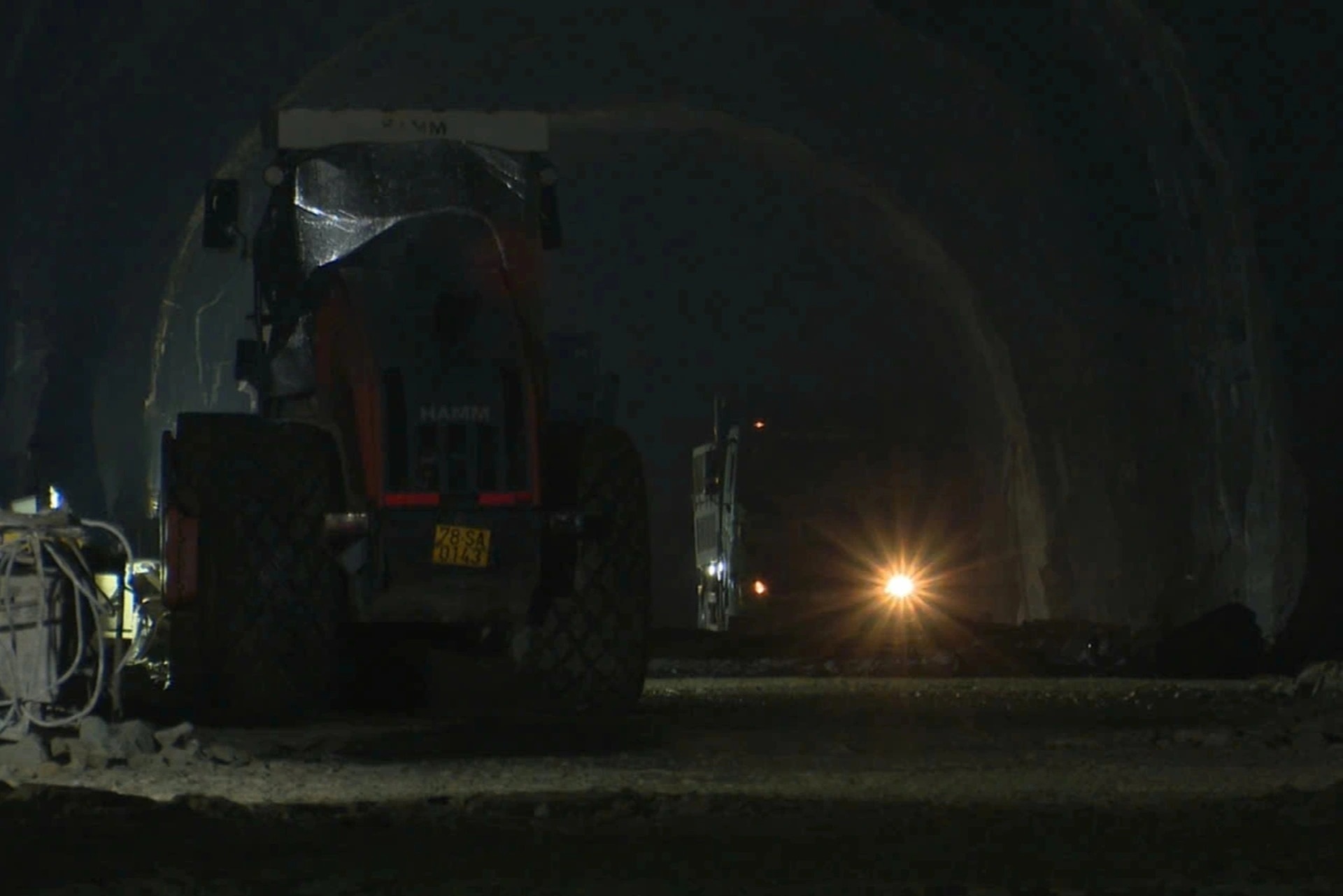 Work speeds up on tunnel of Khanh Hoa-Buon Ma Thuot expressway | DTiNews