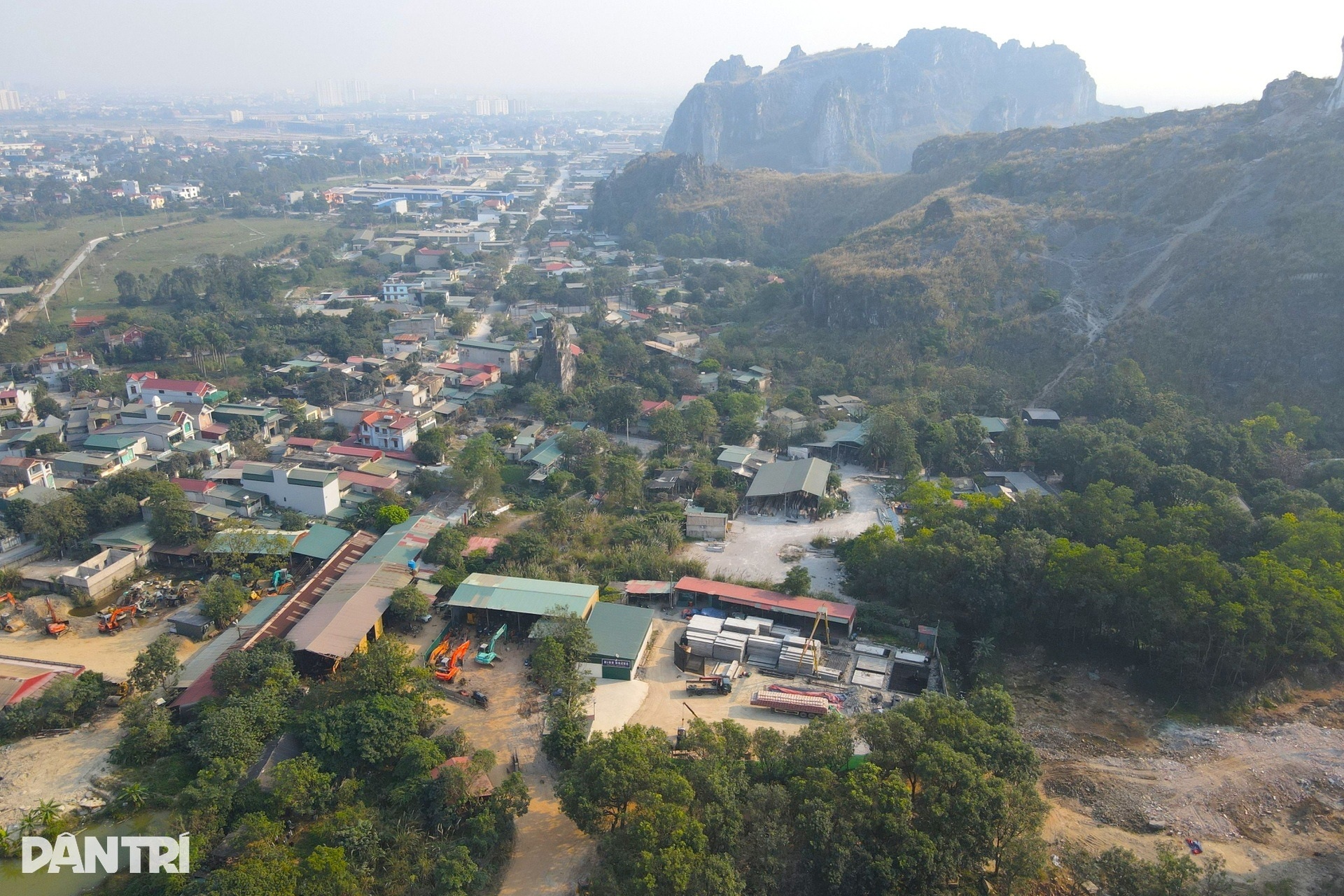 Vong Phu Rock reinforced after lightning damage | DTiNews