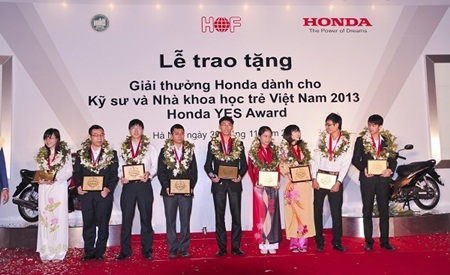 Honda Việt Nam trao tặng giải thưởng Honda YES Award 2013 lần thứ 8 ...