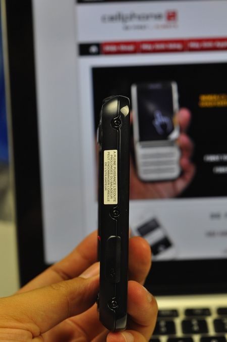 Motorola Defy Plus “nồi đồng cối đá” tại Việt Nam | Báo Dân trí