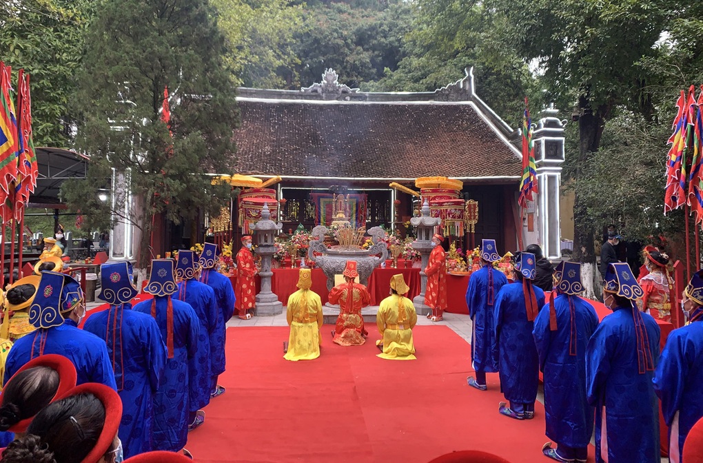 NSND Quốc Anh, Thu Huyền biểu diễn trong Lễ hội đền Thượng | Báo Dân trí