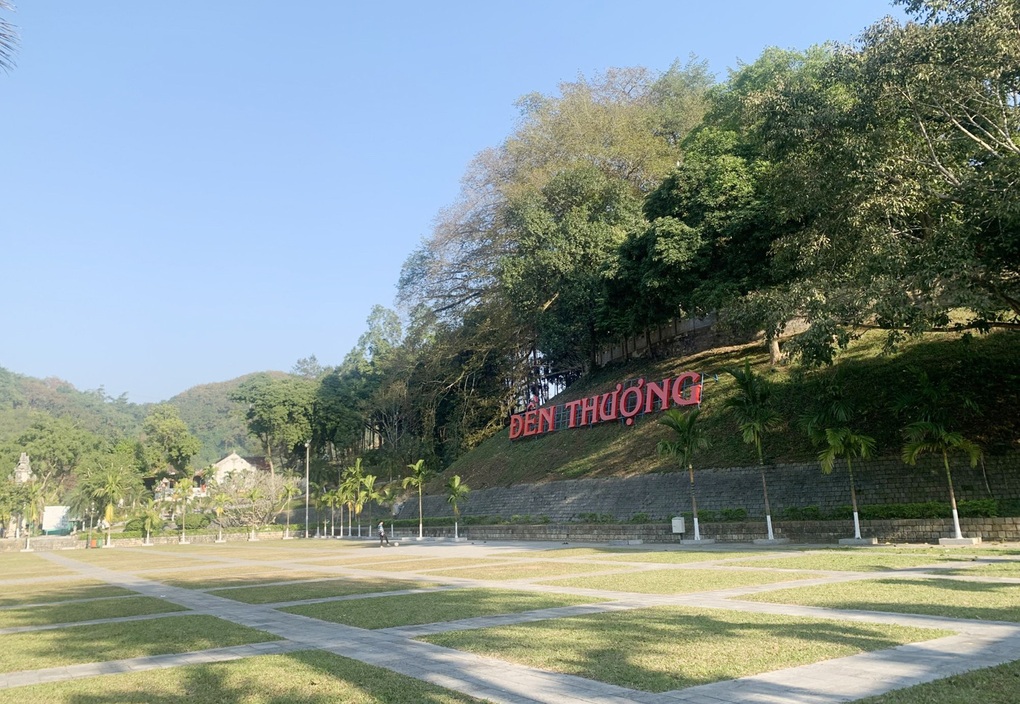 NSND Quốc Anh, Thu Huyền biểu diễn trong Lễ hội đền Thượng | Báo Dân trí