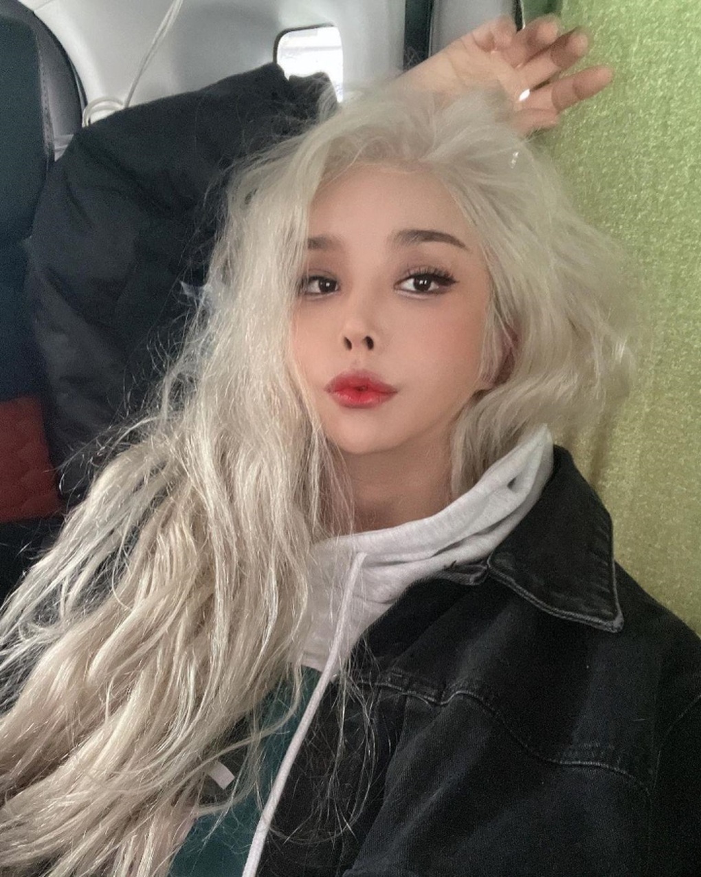 Thăng trầm cuộc đời của ngôi sao thần tượng chuyển giới đầu tiên xứ Hàn ...