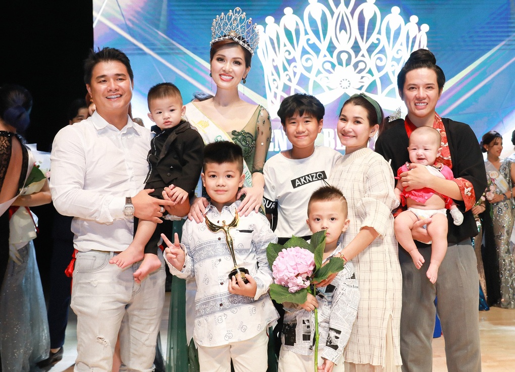 Hoa hậu 6 con Oanh Yến: Mỗi lần sinh con là bán 1 căn nhà, giờ ra sao?