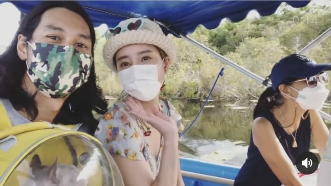 Nghẹn ngào trước tình cảm bạn trai dành cho sao "Chiếc lá cuốn bay ...