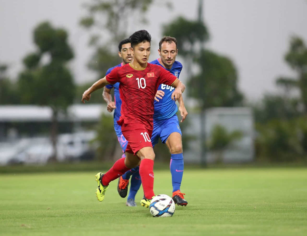Martin Lo ghi bàn, U22 Việt Nam thắng dễ Kitchee | Báo Dân trí