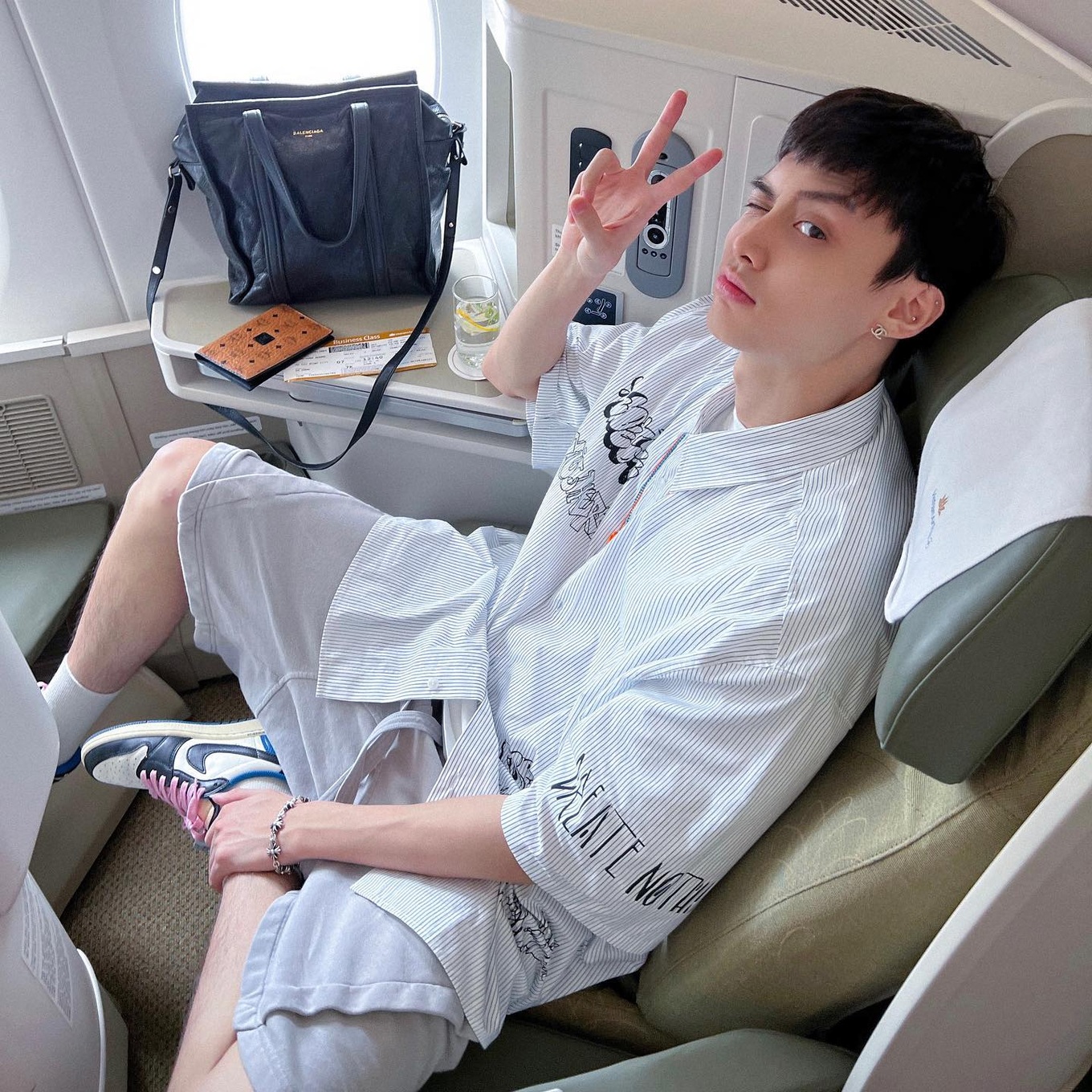 Cuộc sống ngập trong hàng hiệu của cặp đôi chị em Lucie Nguyễn - Tuấn Dương | Báo Dân trí