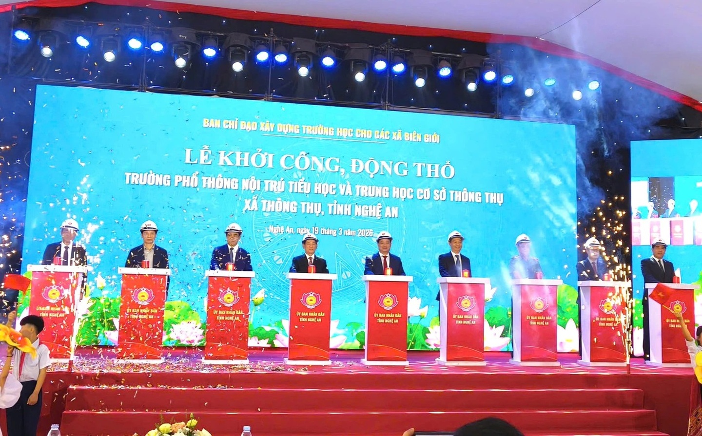Vietnam launches 121 border boarding school projects