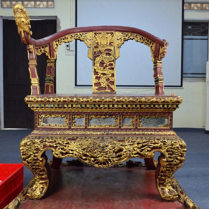 Nguyen dynasty throne returns to display after restoration | DTiNews