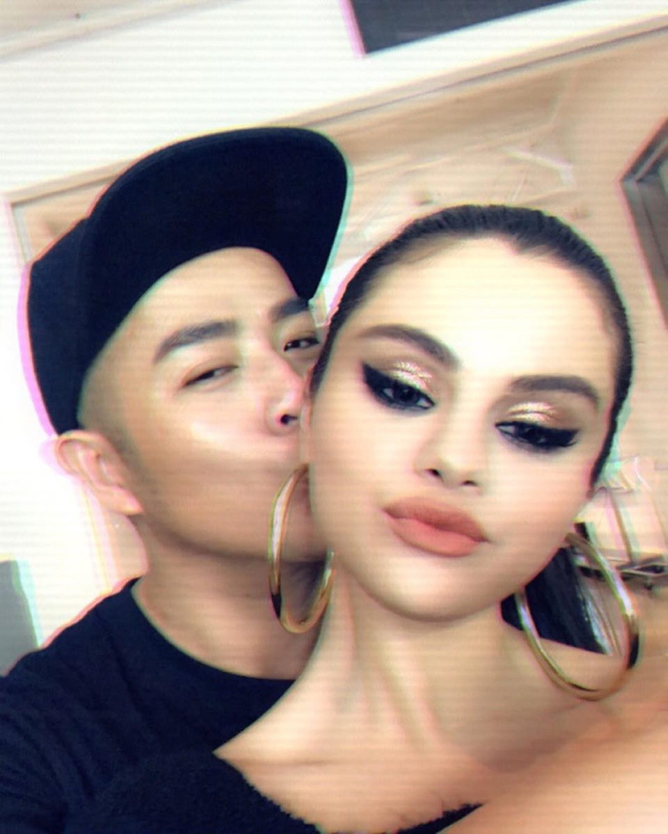 Selena Gomez xinh đẹp trở lại với công việc sau khi rời bệnh viện tâm ...