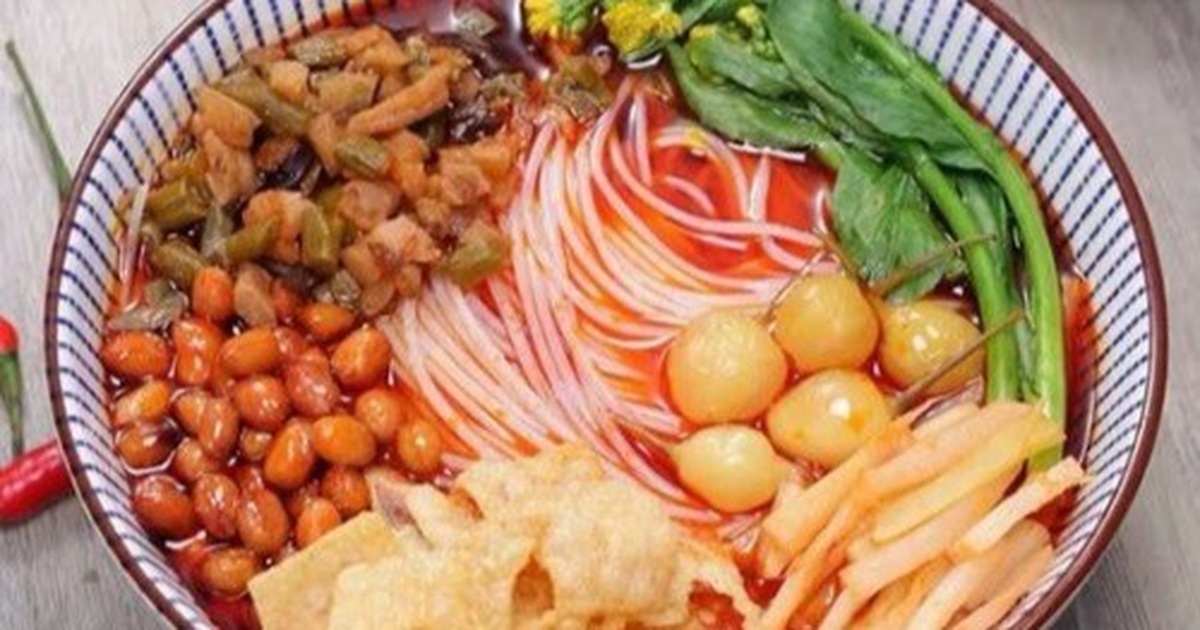 Bí thuật khiến món phở ốc "bốc mùi" vẫn "nổi đình nổi đám" khắp nơi ...