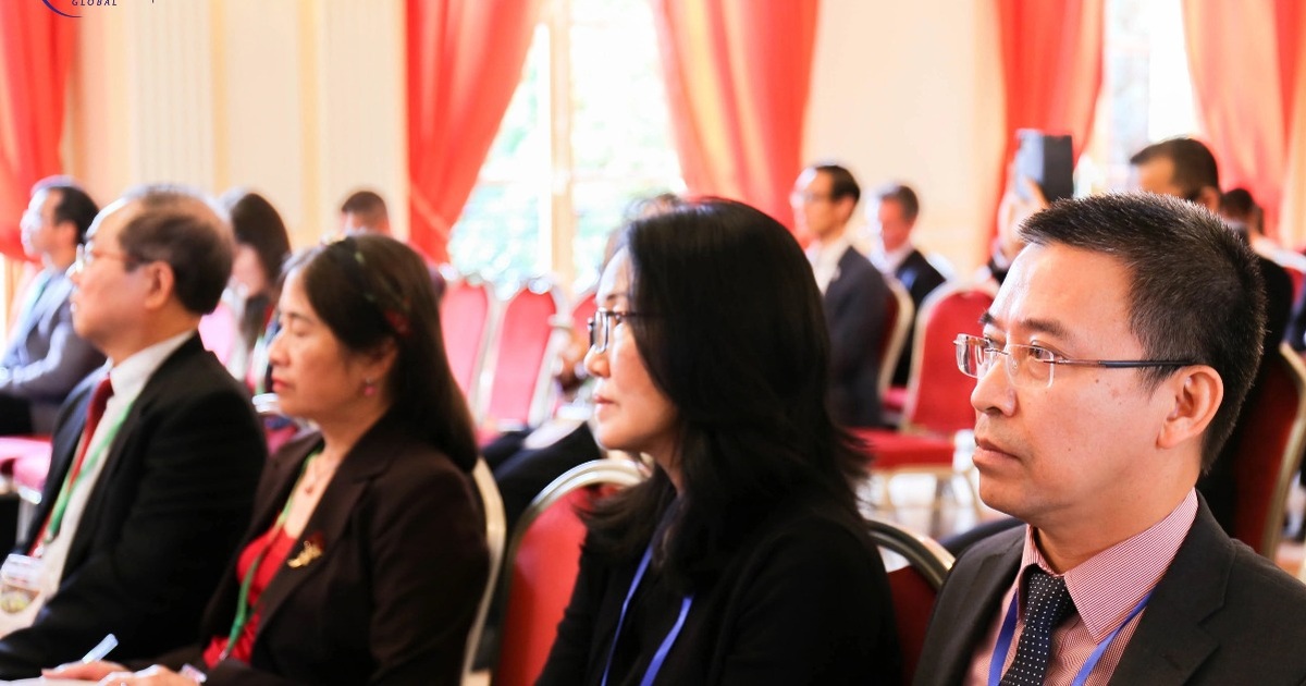 Cựu CEO World Bank: Tiền có cứu vãn được thế giới? | Báo Dân trí