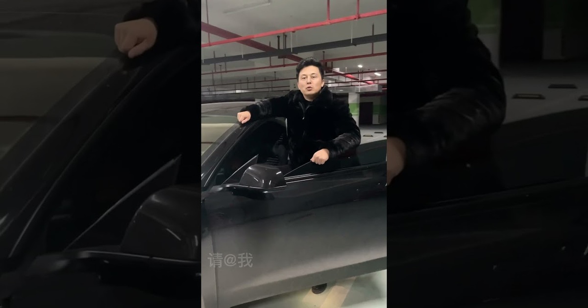 Yilong Ma trong một clip gây sốt mạng vì quá giống tỷ phú Elon Musk ...