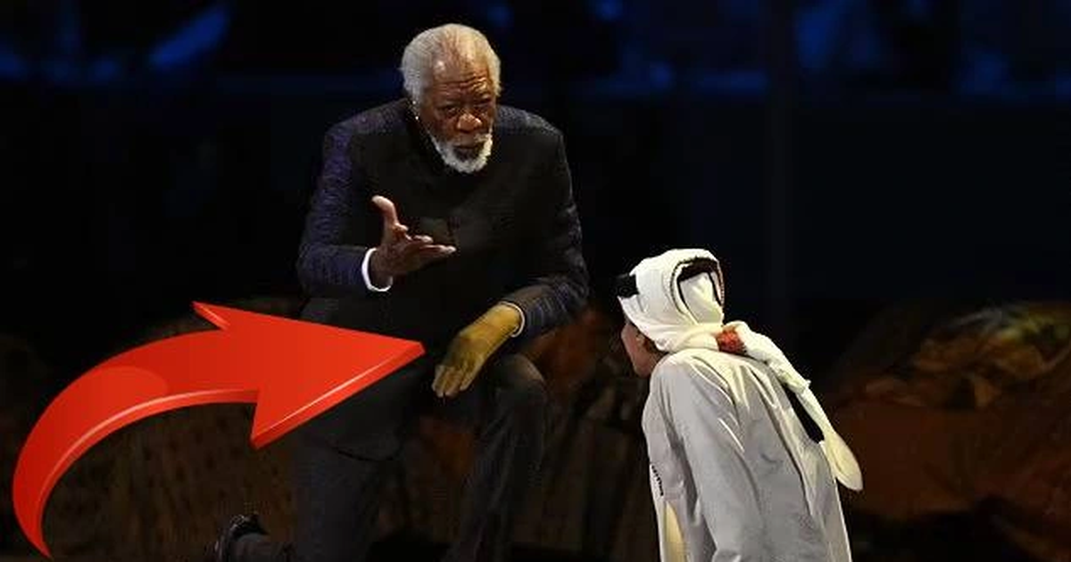 Tại sao Morgan Freeman đeo một chiếc găng tay trong lễ khai mạc World ...