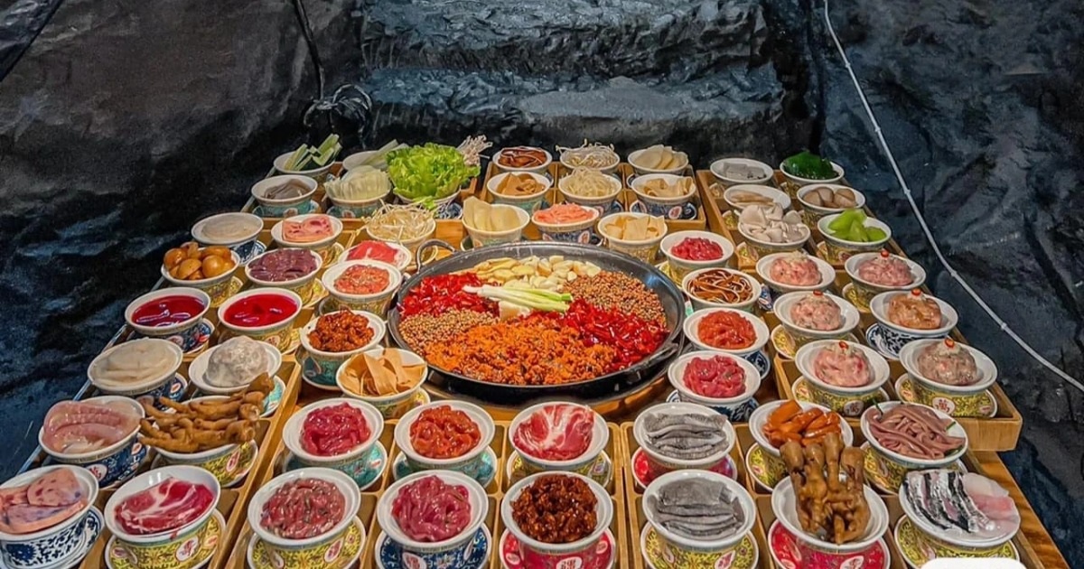 Nhà hàng lẩu dưới lòng đất: Ăn giữa mùa hè oi nóng không cần bật điều ...